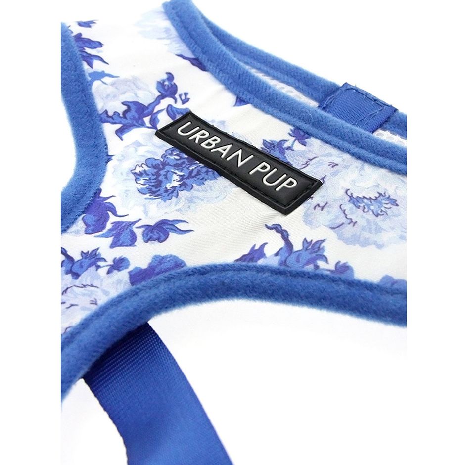 Köp Urban Pup Harness till din hund | Tinybuddy